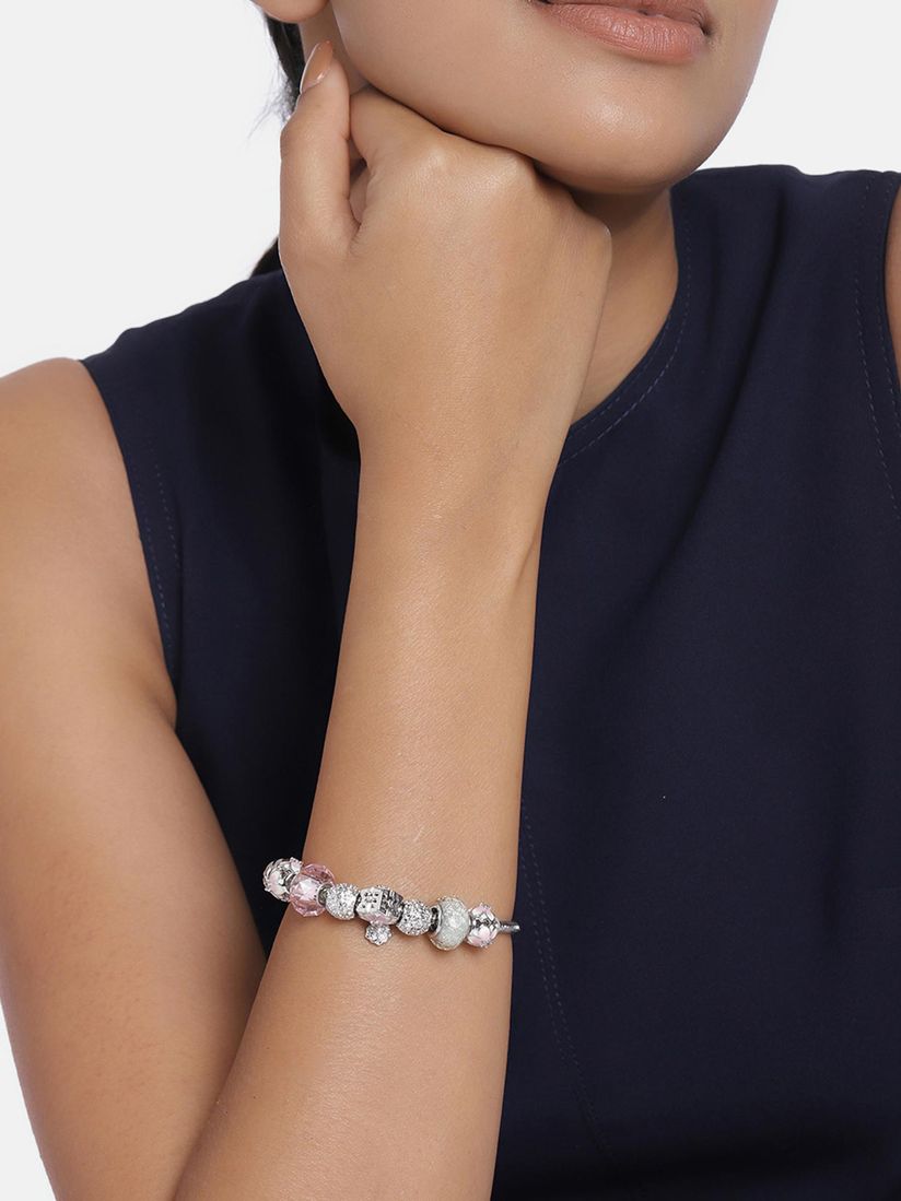 Peora bracelet store